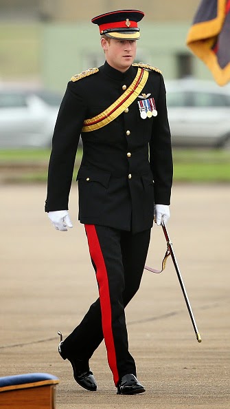 Royal Family Around the World: Prince Harry Presents No 26 Squadron RAF ...